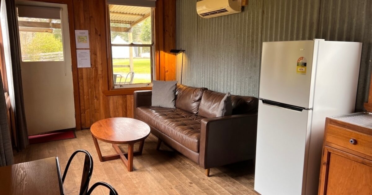 Mingling Waters Holiday Park | The Cattlemen's Family Hut